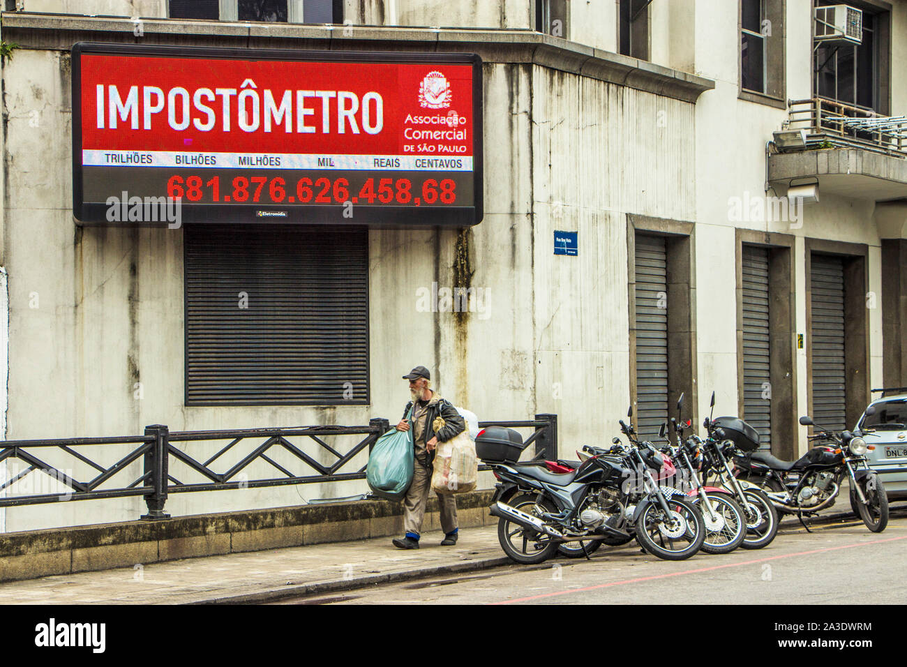 Impostômetro center, Capital, São Paulo, Brazil Stock Photo - Alamy
