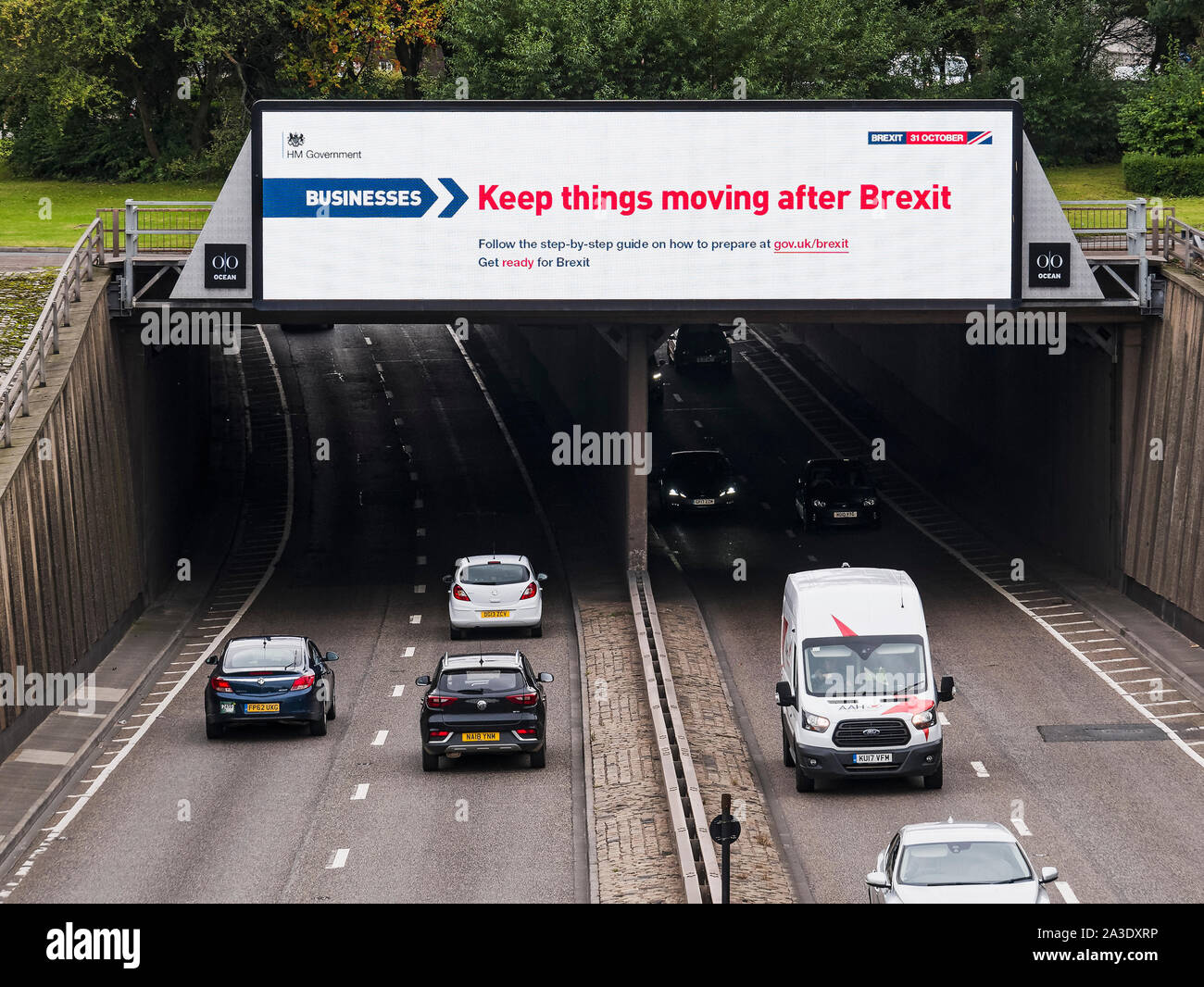 Uk road hi-res stock photography and images - Alamy