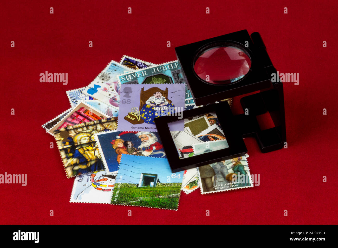 Uk postage stamps hi-res stock photography and images - Alamy