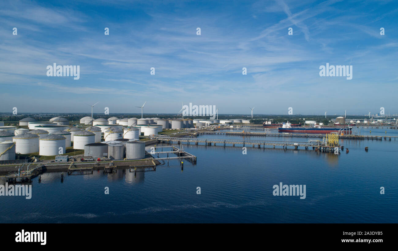 Oil refinery plant from industry zone, Aerial view oil and gas ...