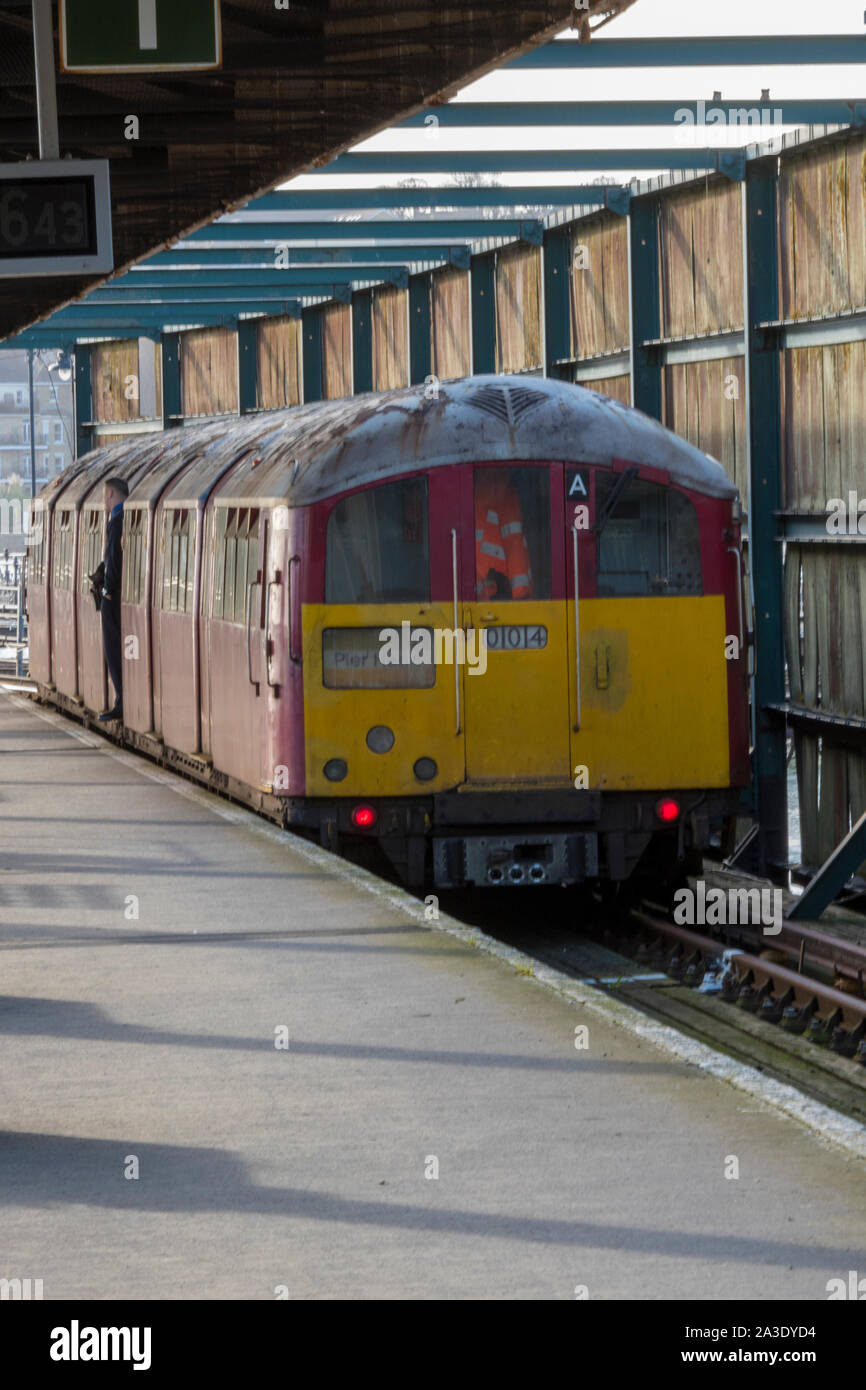 Bakerloo Line Underground Station High Resolution Stock Photography and ...