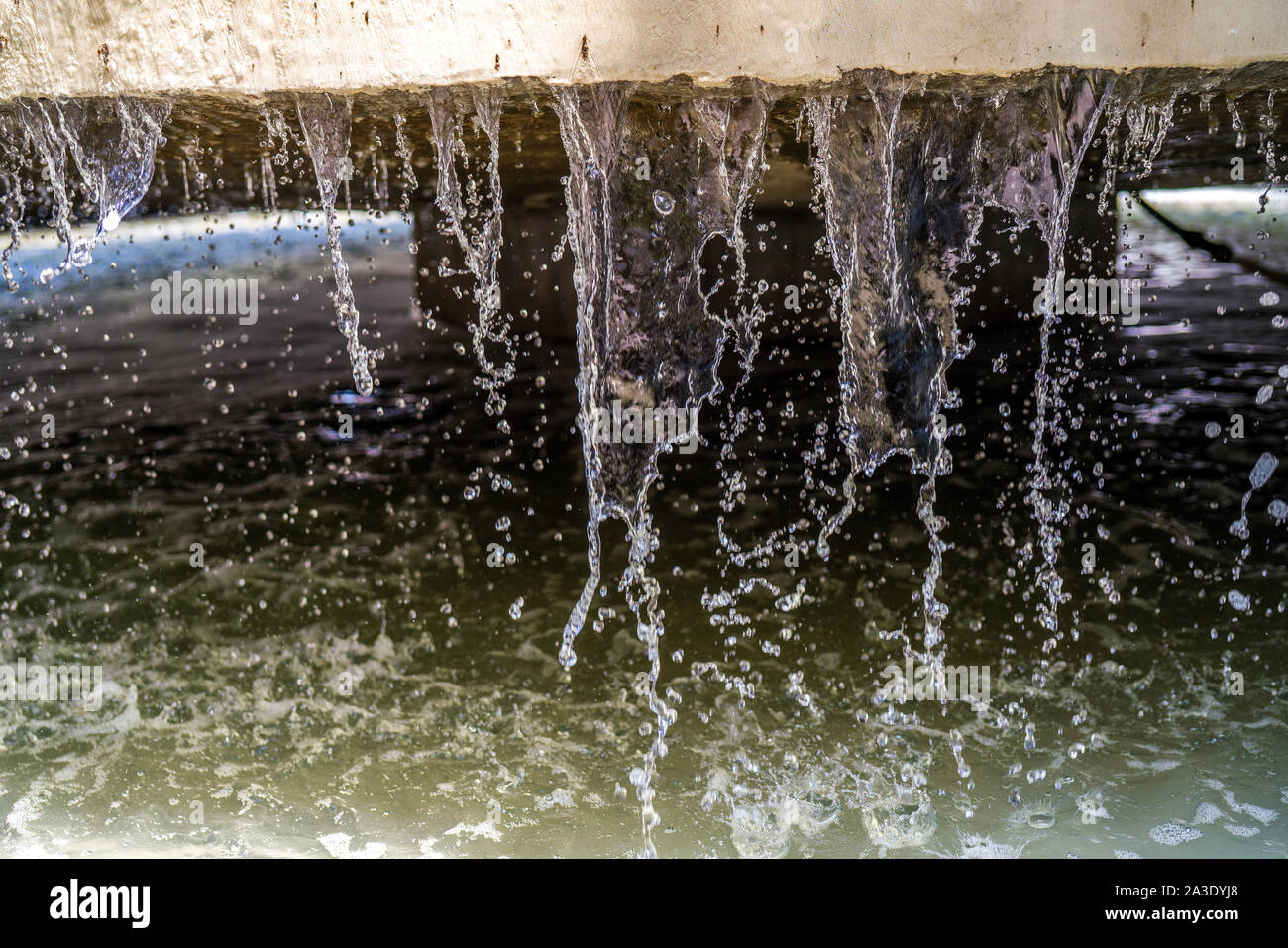 Water bubble wall hi-res stock photography and images - Alamy