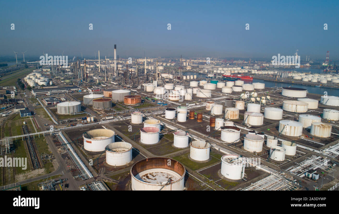Port of Rotterdam. Botlek. Oil refinery plant from industry zone ...