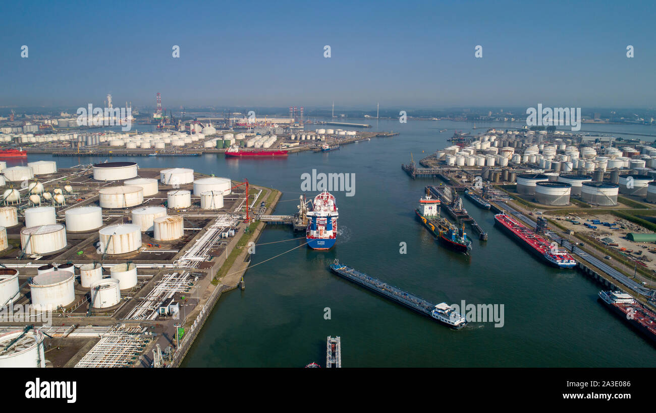 Port of Rotterdam. Botlek. Oil refinery plant from industry zone ...