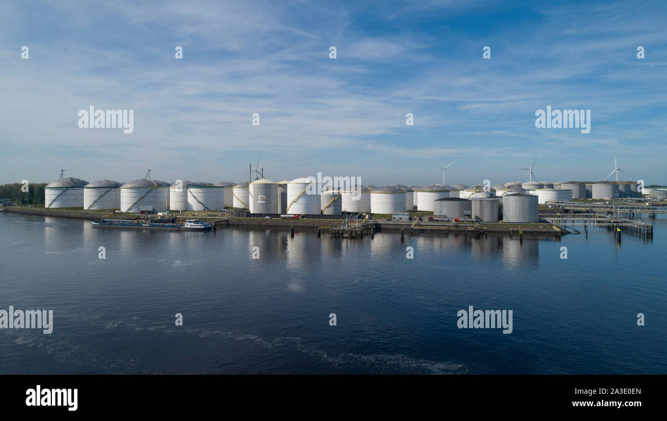 Port of Rotterdam. Botlek. Oil refinery plant from industry zone ...
