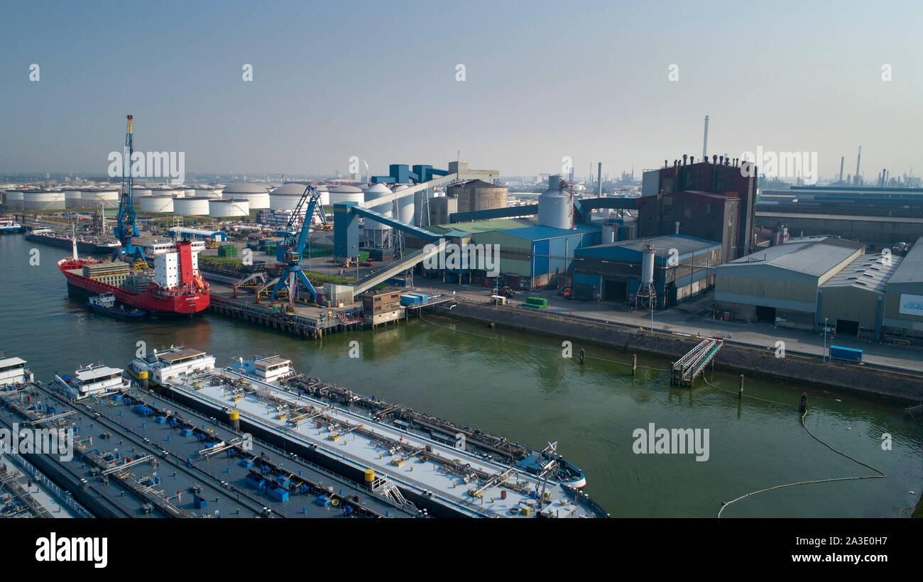 Port of Rotterdam. Botlek. Oil refinery plant from industry zone ...