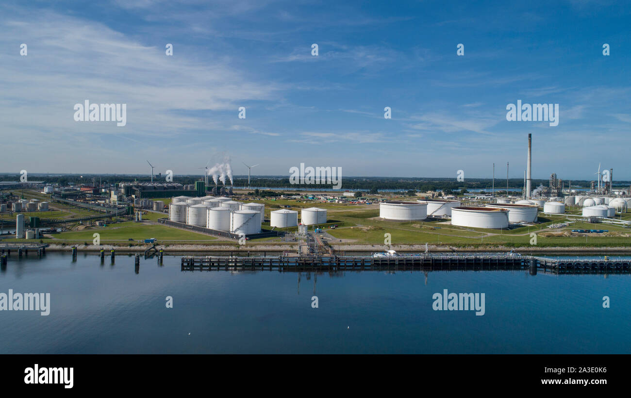 Port of Rotterdam. Botlek. Oil refinery plant from industry zone ...