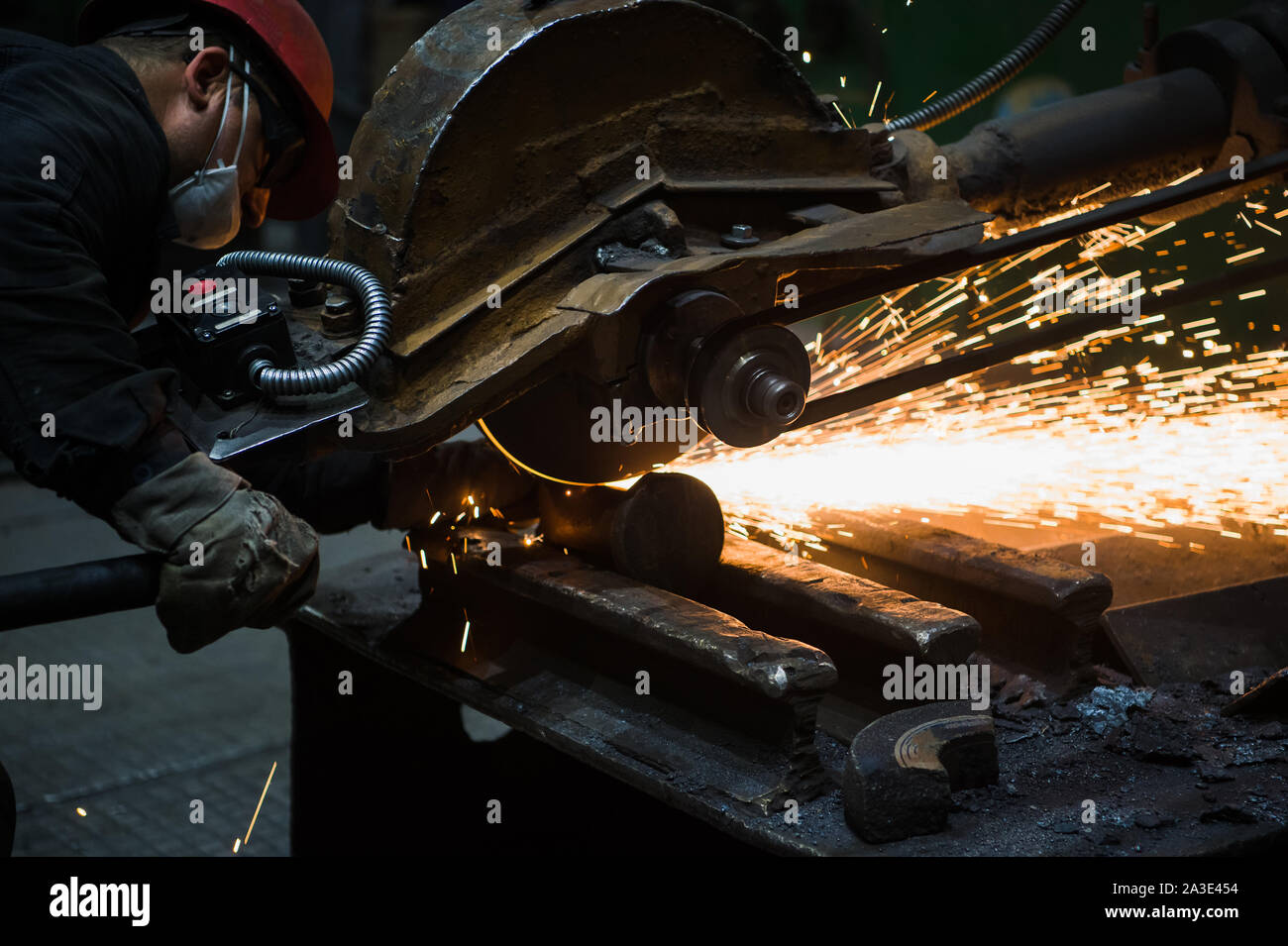 Metal grinding machine hi-res stock photography and images - Alamy