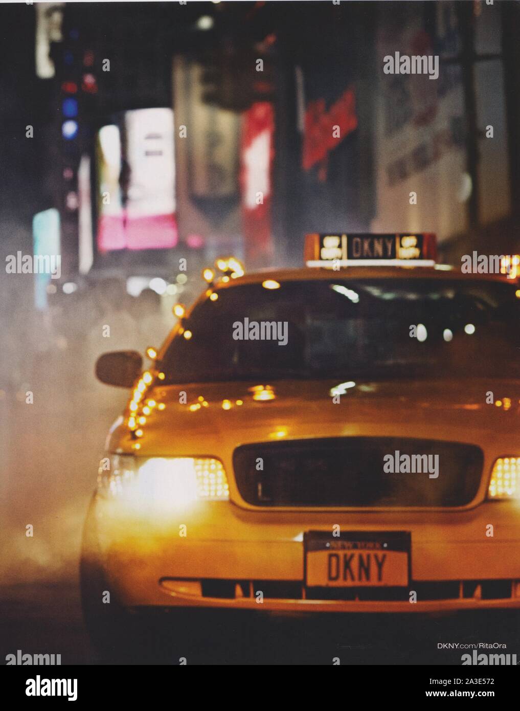 Dkny logo hi-res stock photography and images - Alamy