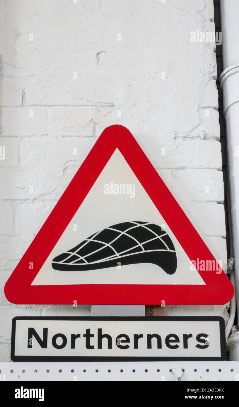 Metal triangle icon vector hi-res stock photography and images - Alamy