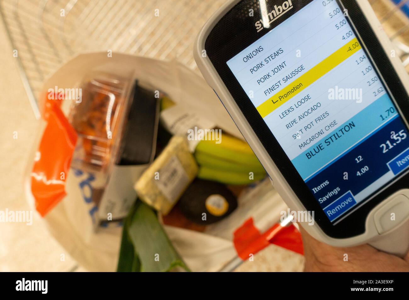 Tesco scanner hi-res stock photography and images - Alamy