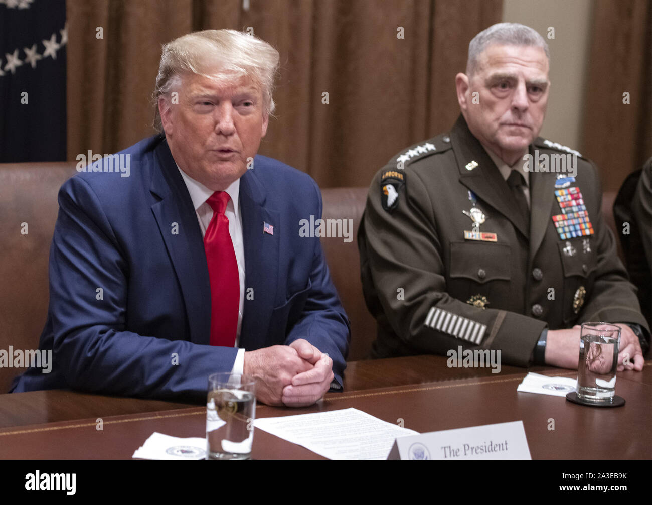 Trump cabinet staff hi-res stock photography and images - Alamy
