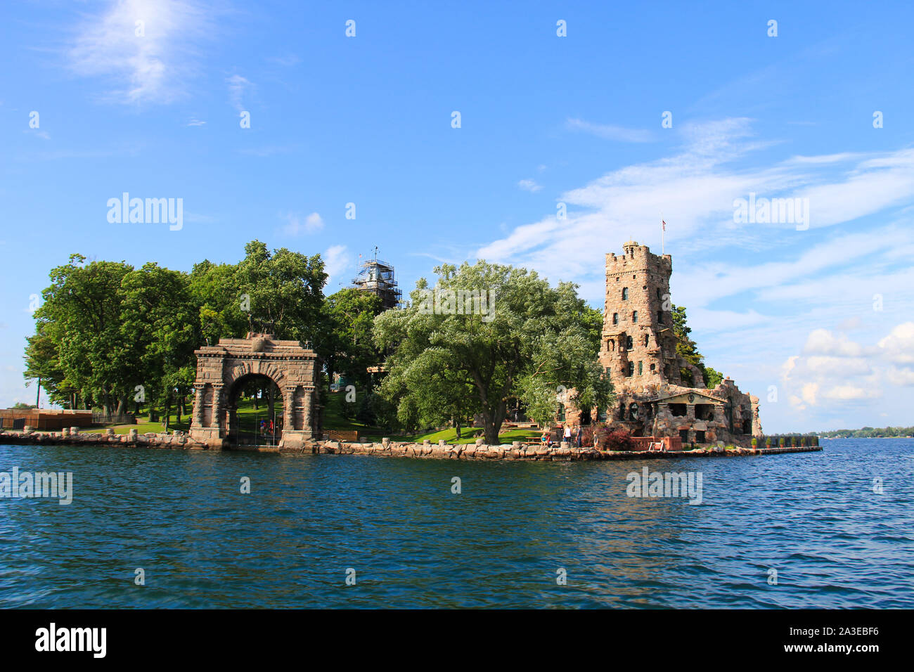 Luxury castle hi-res stock photography and images - Alamy