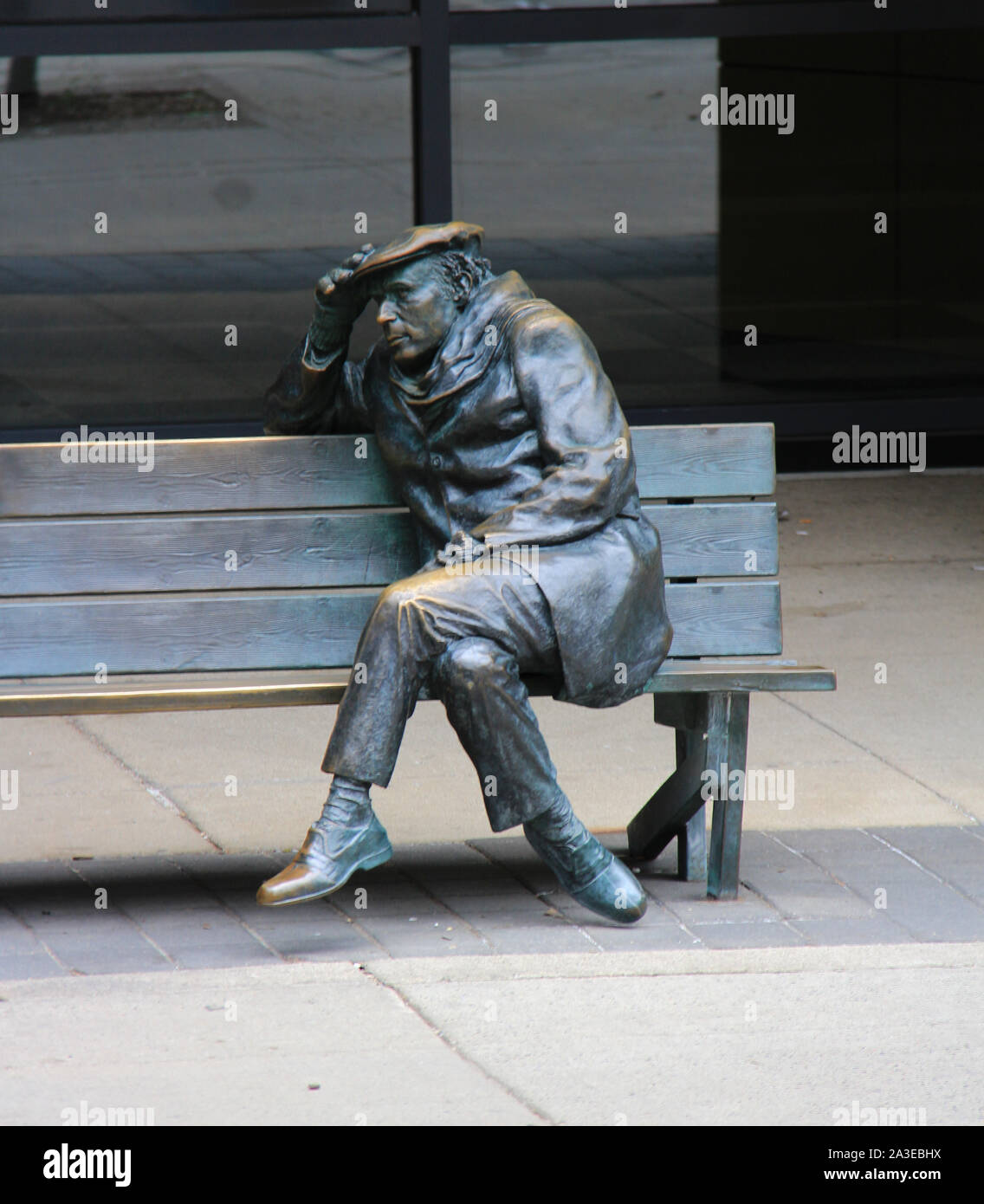 Aged sculpture hi-res stock photography and images - Alamy