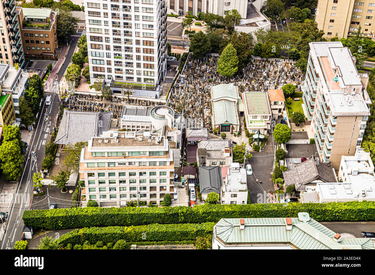 Aerial photograph cemetery hi-res stock photography and images - Alamy