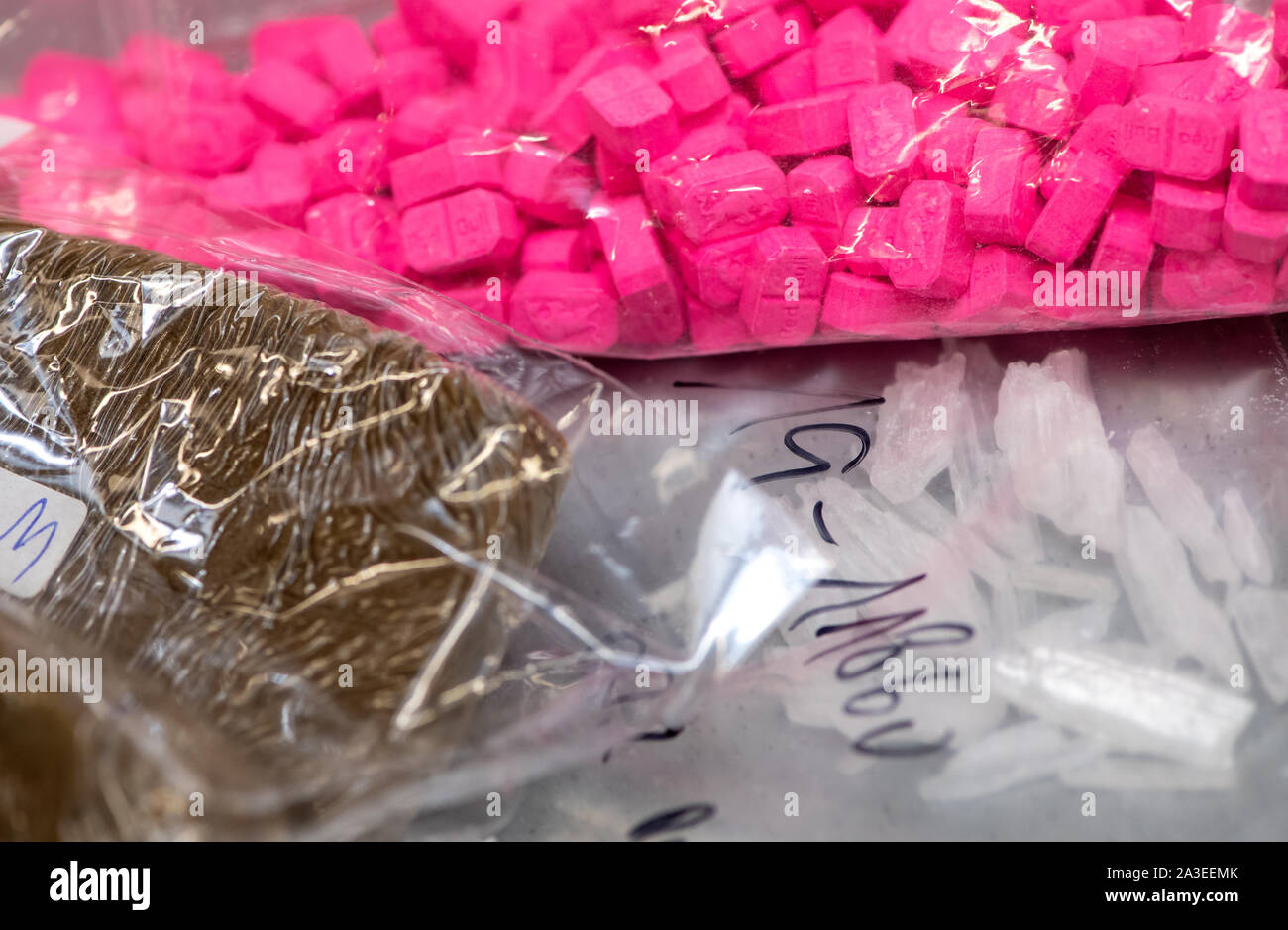 Lka symbol hi-res stock photography and images - Alamy