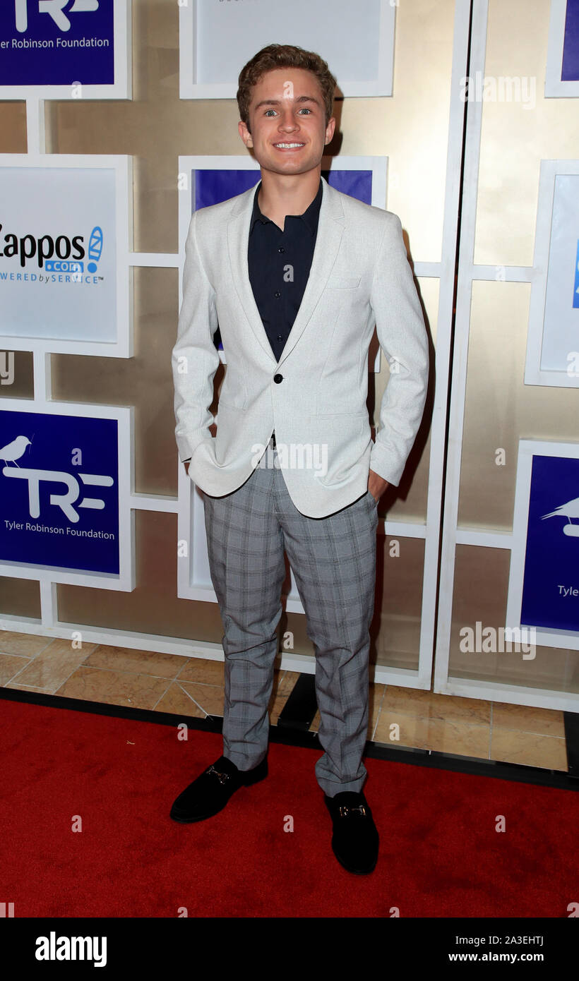 Red Carpet Arrivals For The Tyler Robinson Foundation 6th Annual Rise ...