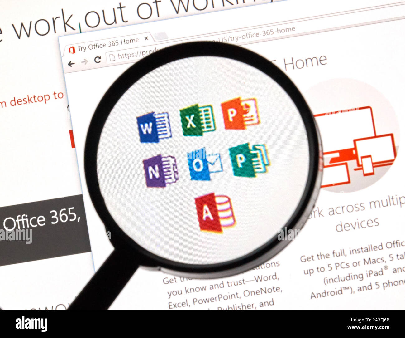 Magnifying glass on word access hi-res stock photography and images - Alamy