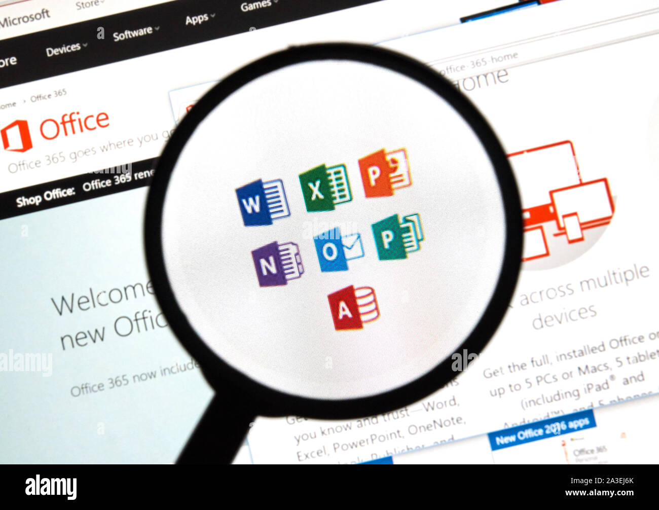 MONTREAL, CANADA - FEBRUARY, 2016 - Microsoft Office 365 on the web ...