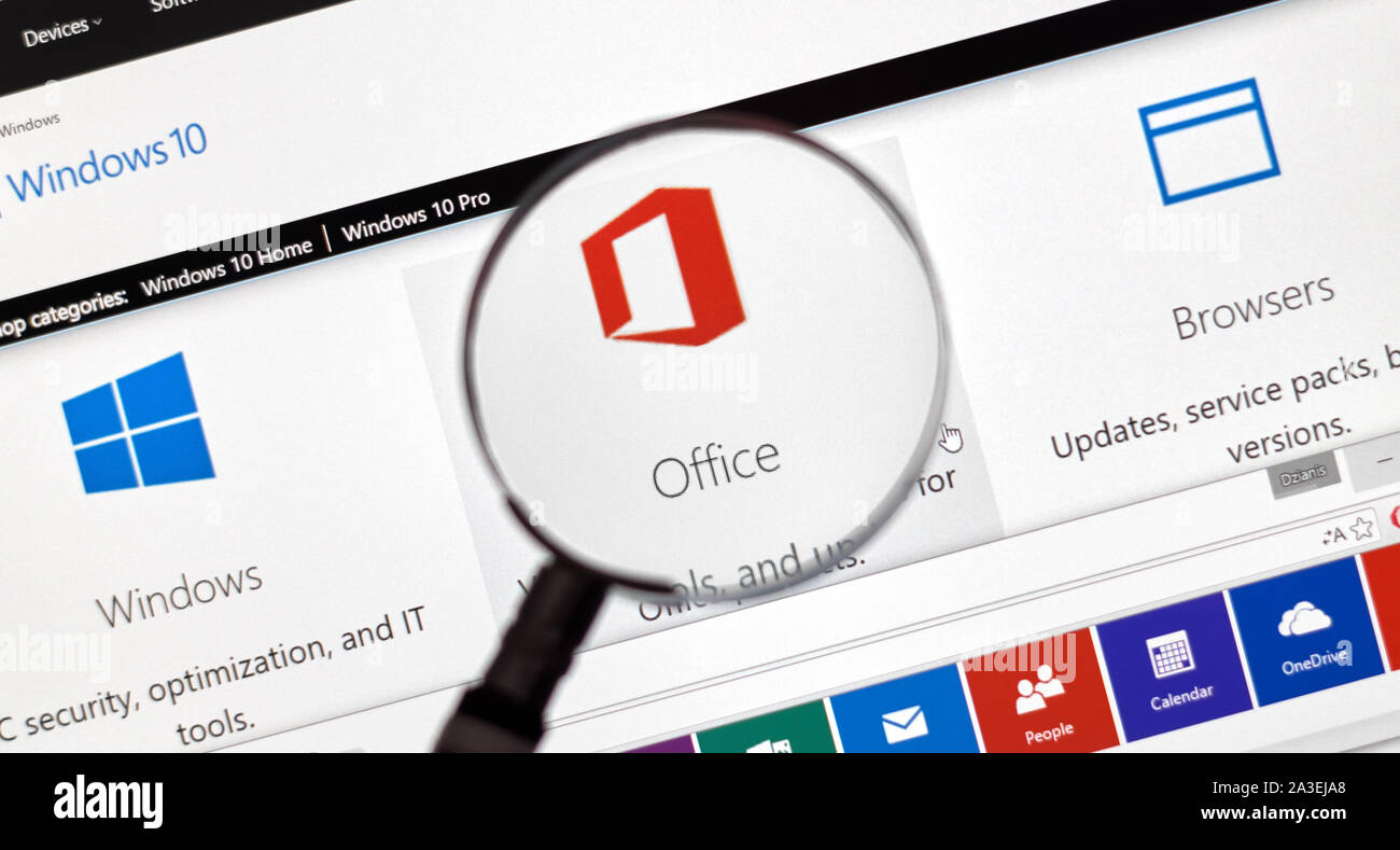 Microsoft hotmail hi-res stock photography and images - Alamy