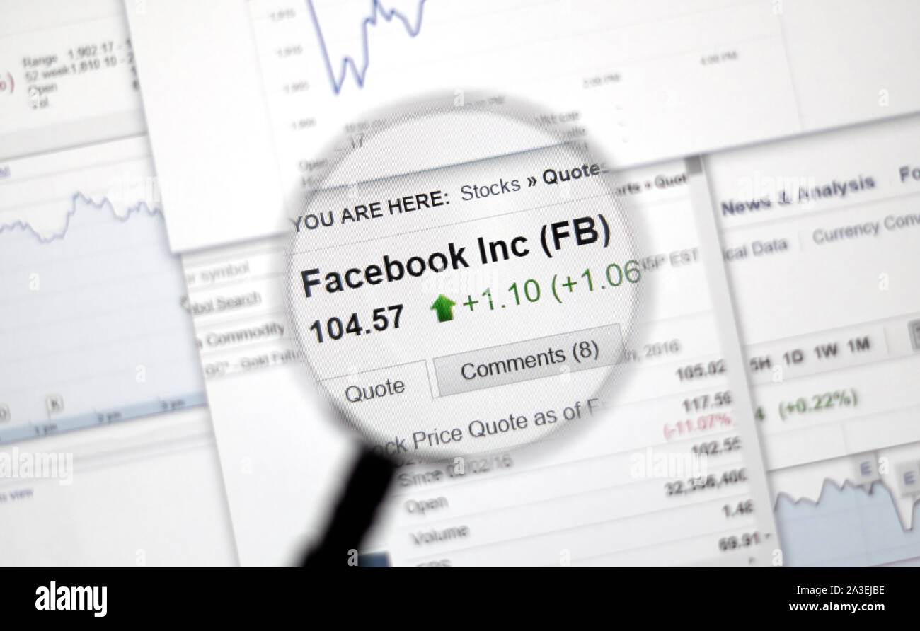 Facebook ticker hi-res stock photography and images - Alamy