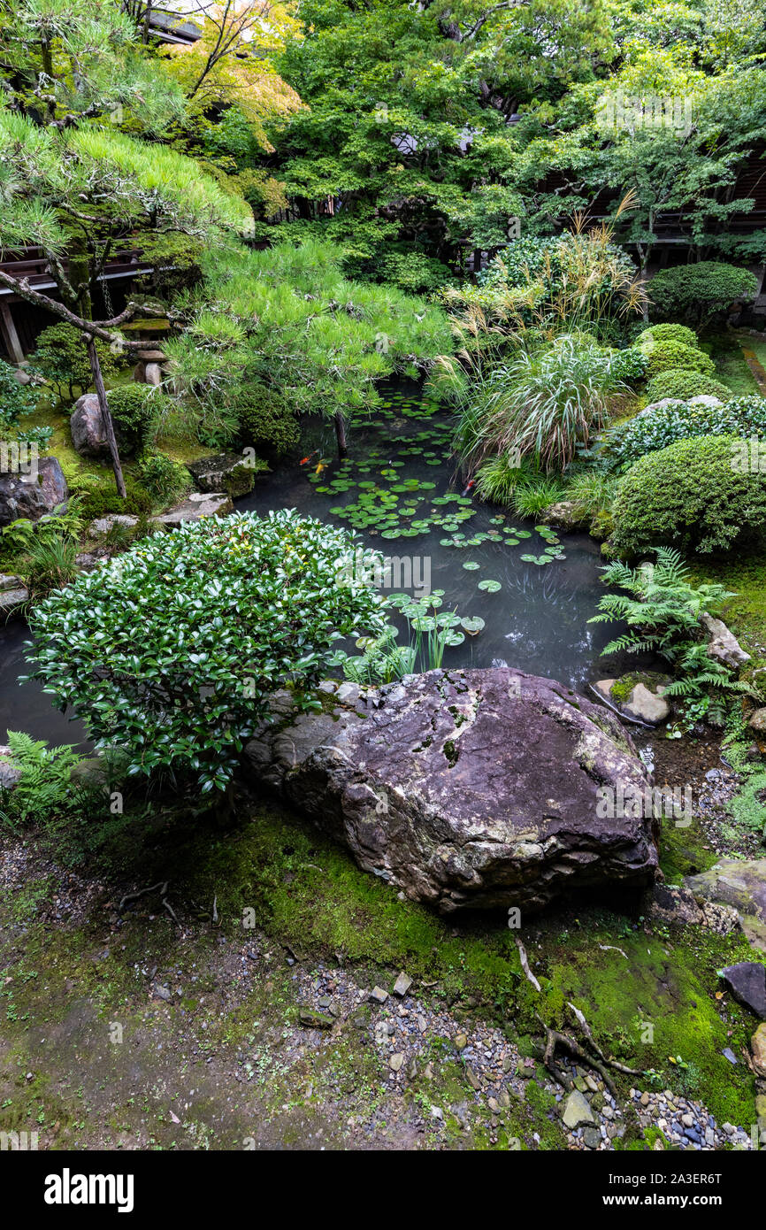 Eikando zenrin ji temple hi-res stock photography and images - Alamy