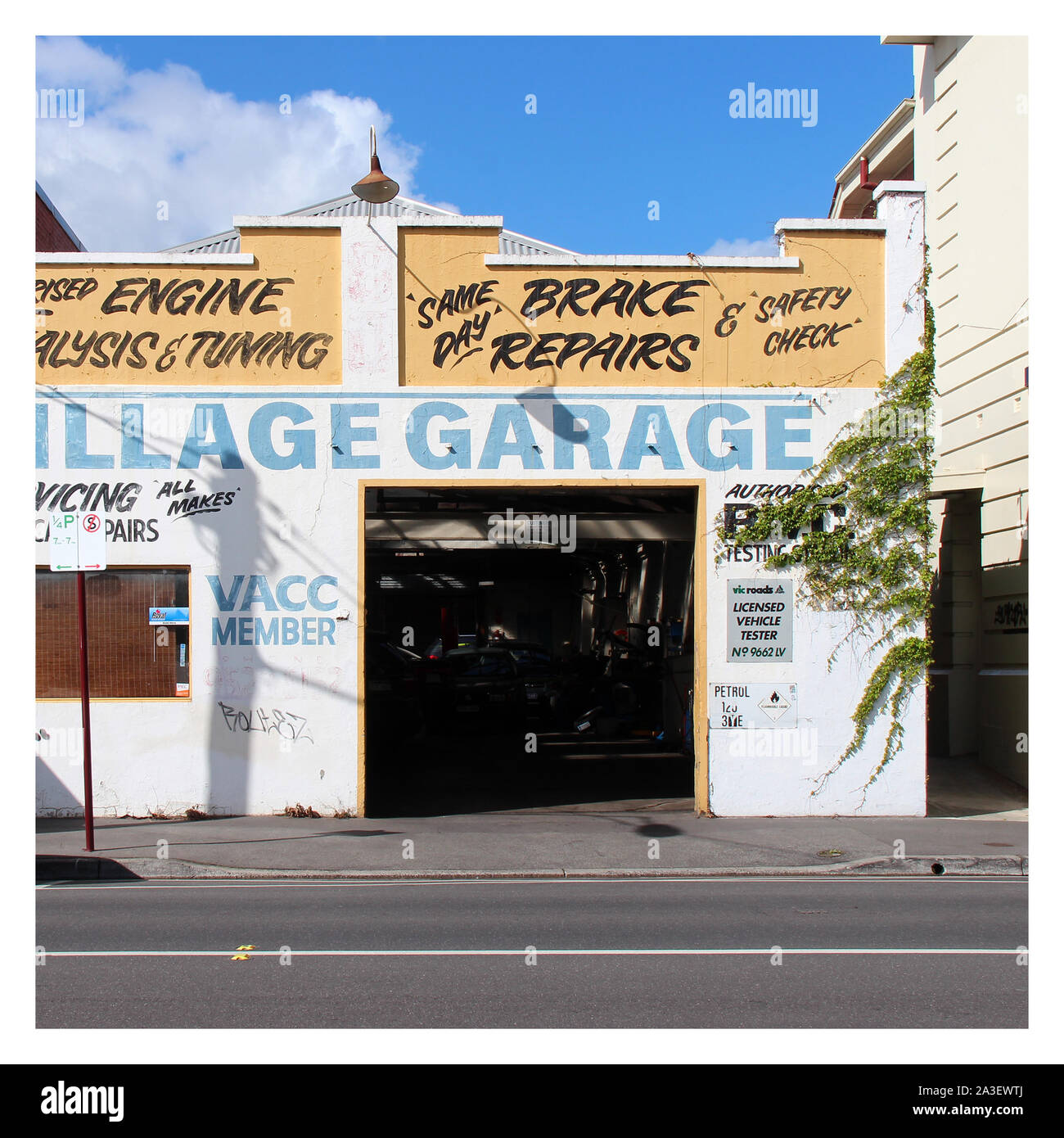 Melbourne street sign Cut Out Stock Images & Pictures - Alamy