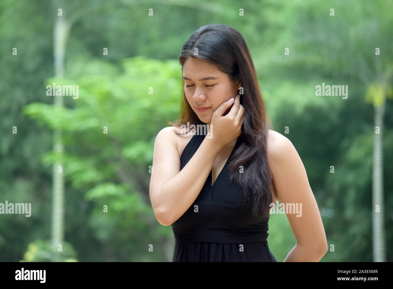 Beautiful young filipino woman hi-res stock photography and images - Alamy