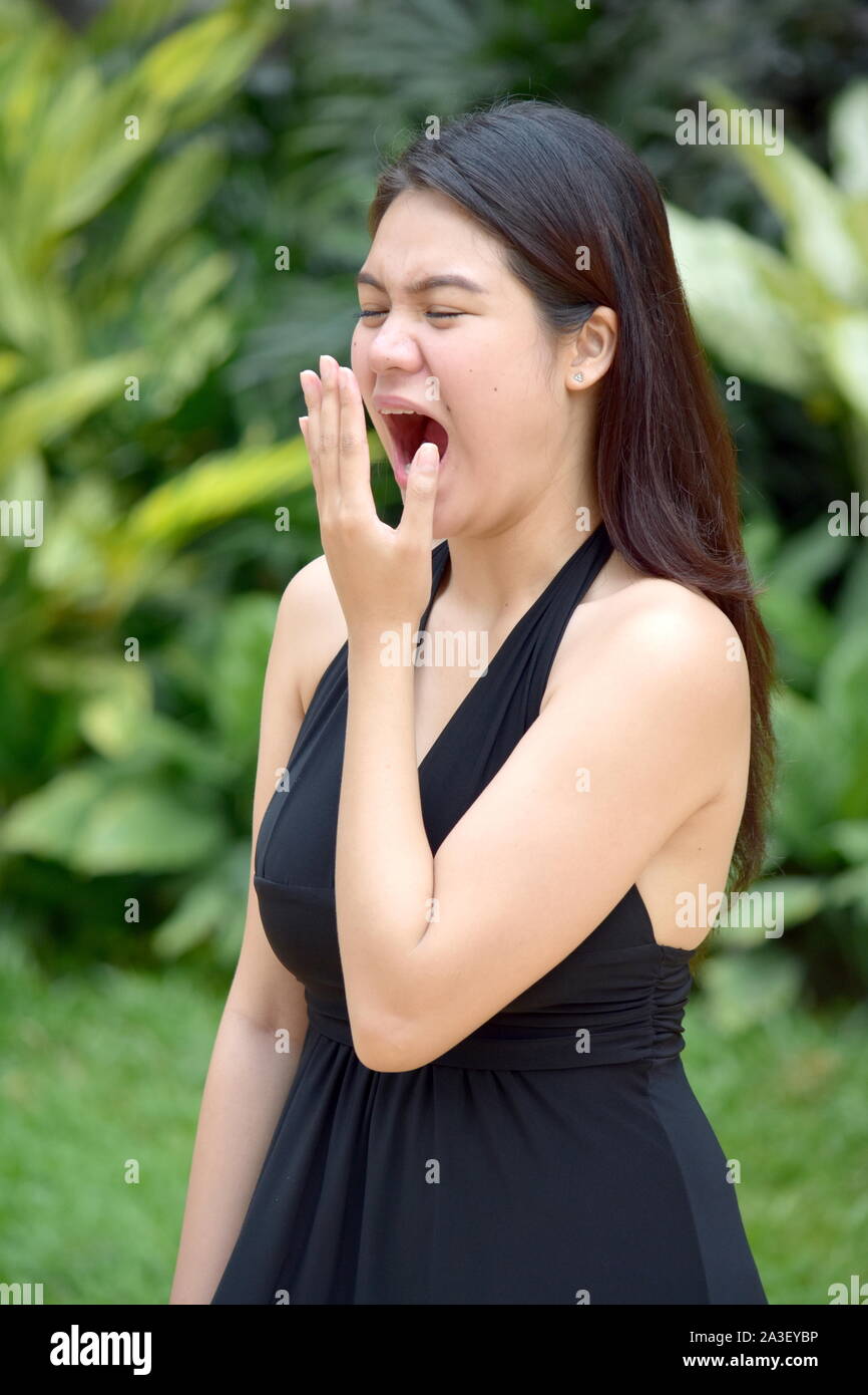 Yawning woman hi-res stock photography and images - Alamy