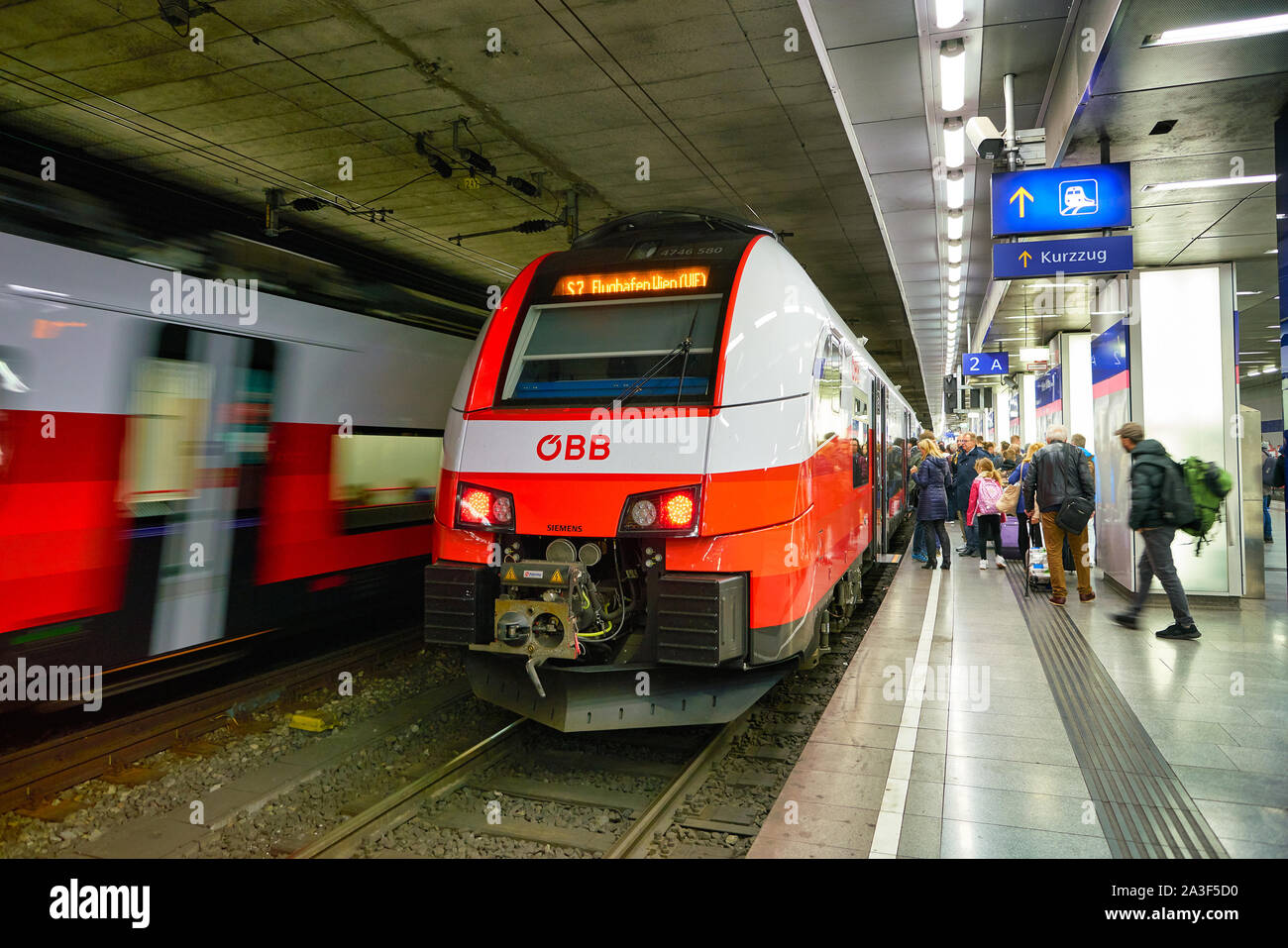 Modern train hi-res stock photography and images - Alamy