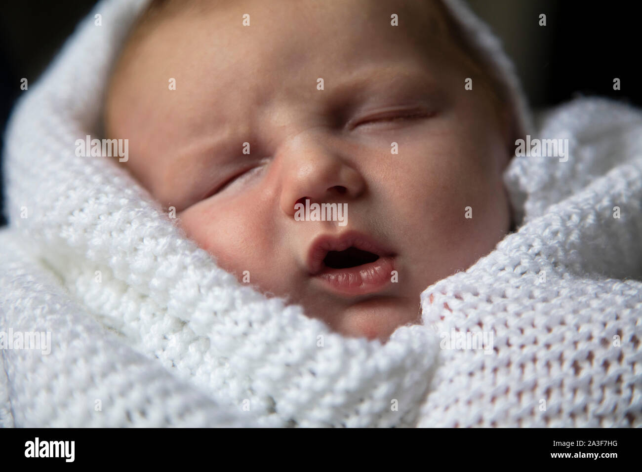 Wrapped up in a warm blanket hi-res stock photography and images - Alamy