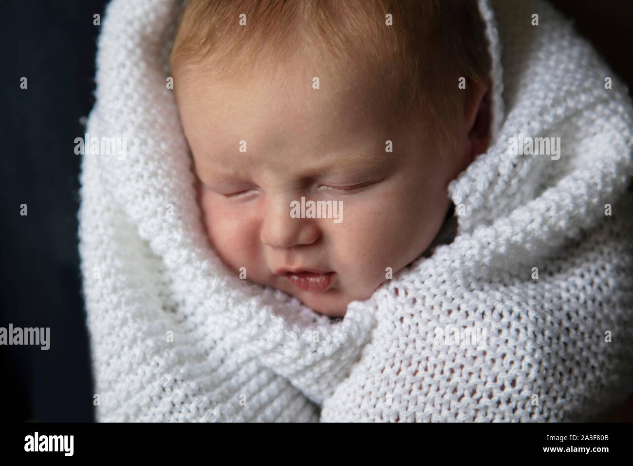 White baby blanket hi-res stock photography and images - Alamy