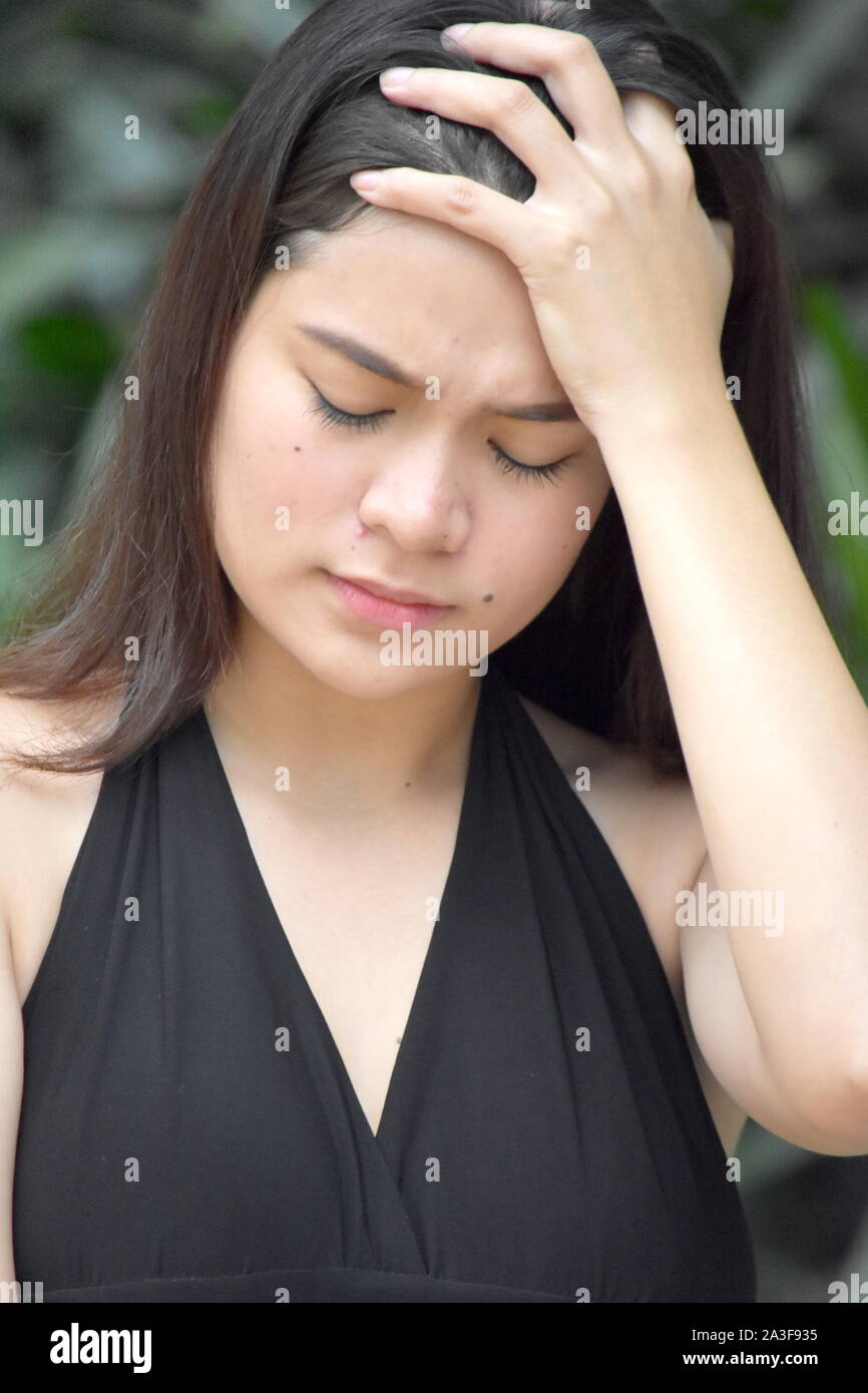 Pretty asian filipino teen woman hi-res stock photography and images ...