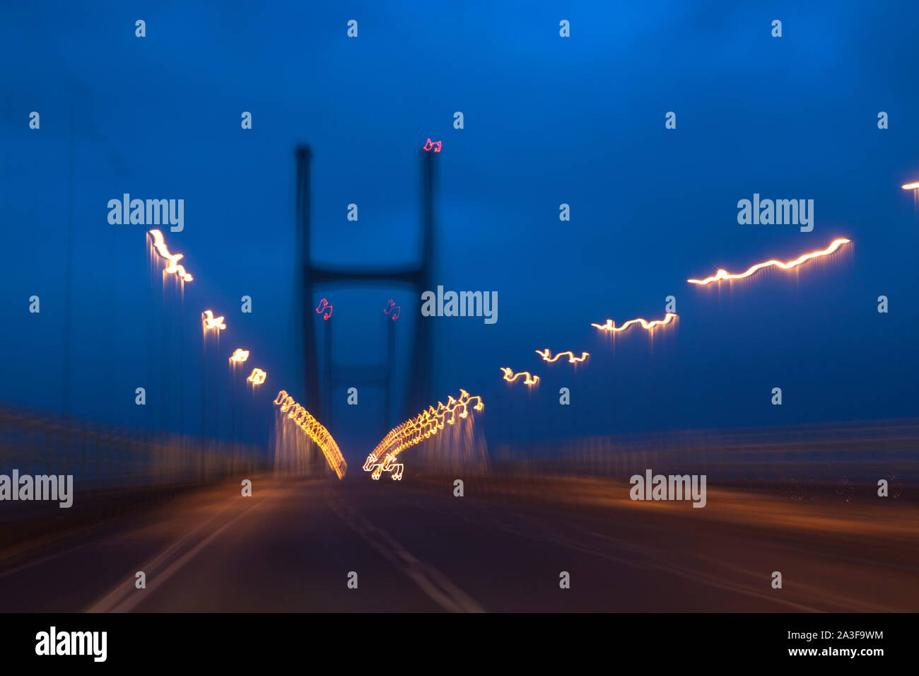 Car crossing bridge over motorway hi-res stock photography and images ...