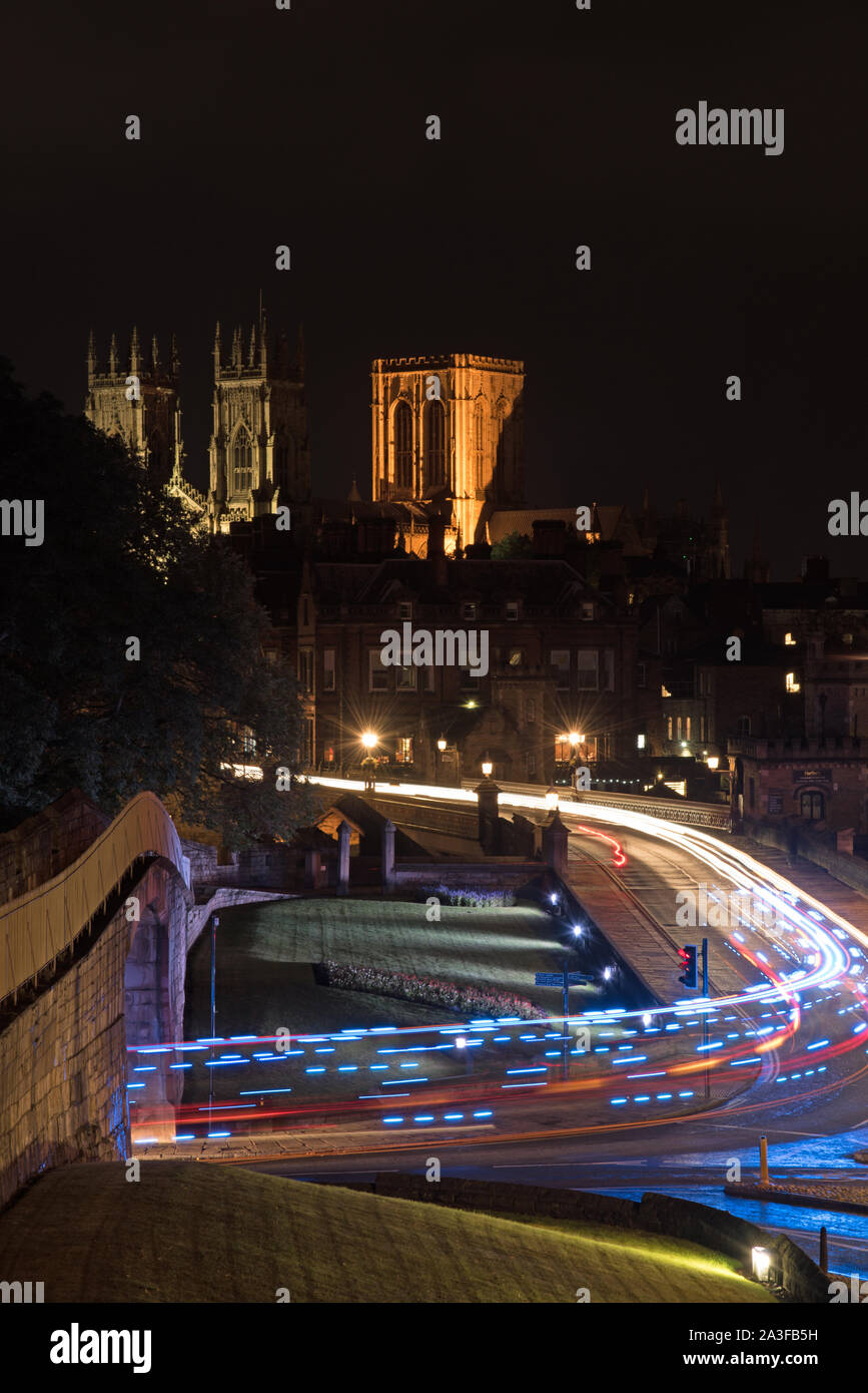 York city walls at night hi-res stock photography and images - Alamy
