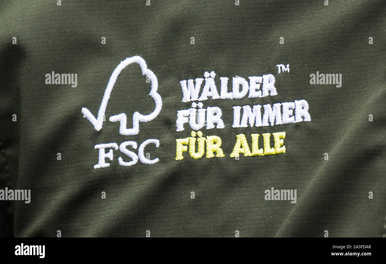 Fsc logo hi-res stock photography and images - Alamy