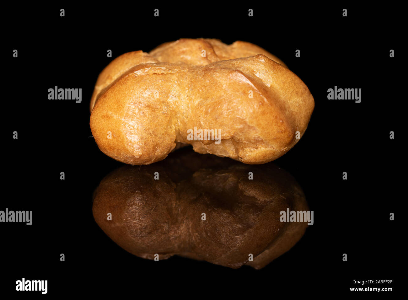 Single profiterole hi-res stock photography and images - Alamy