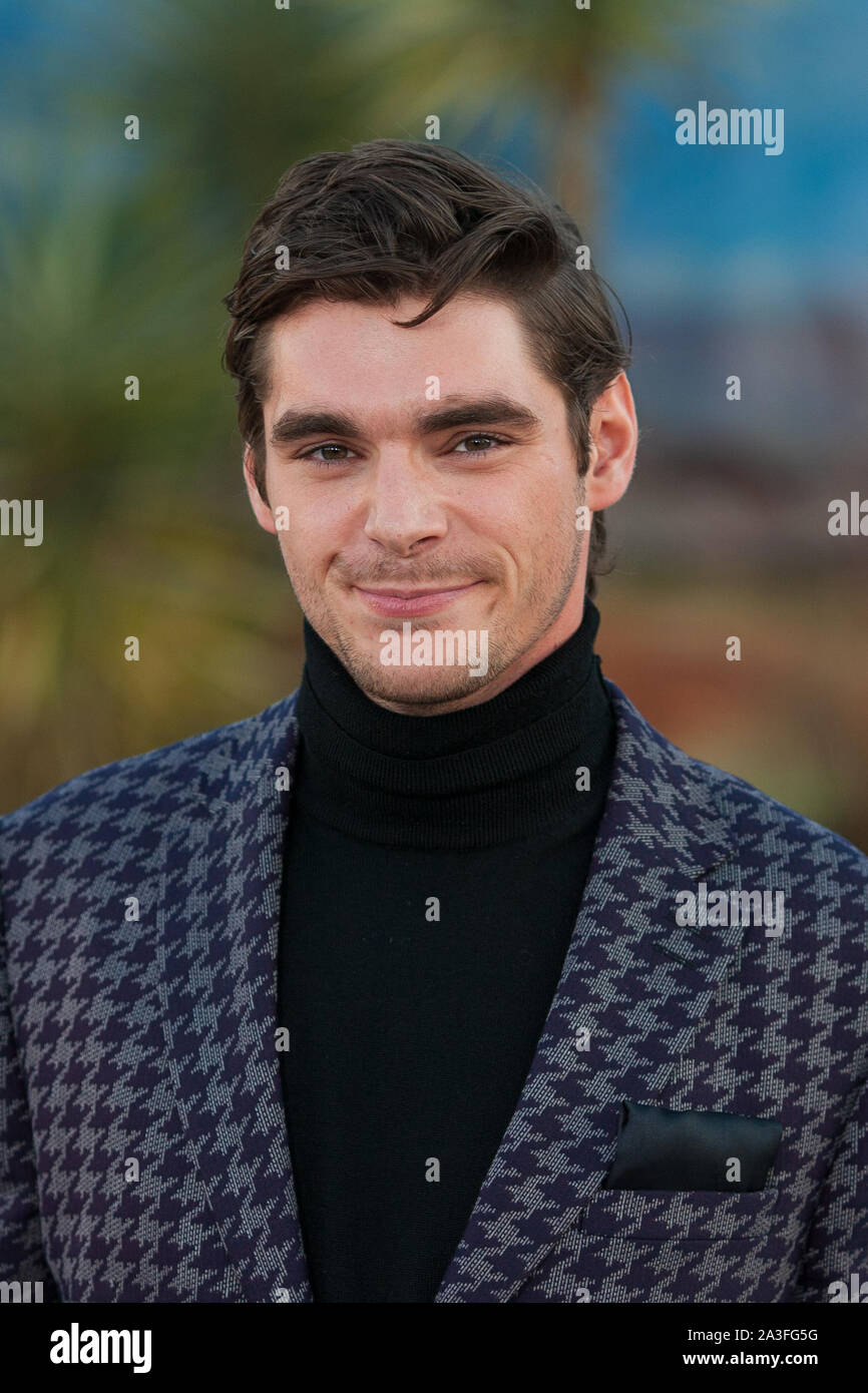 Los Angeles, Ca. 7th Oct, 2019. RJ Mitte at the premiere of El Camino ...