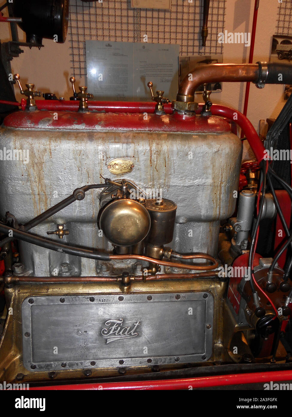 Fiat engine hi-res stock photography and images - Alamy