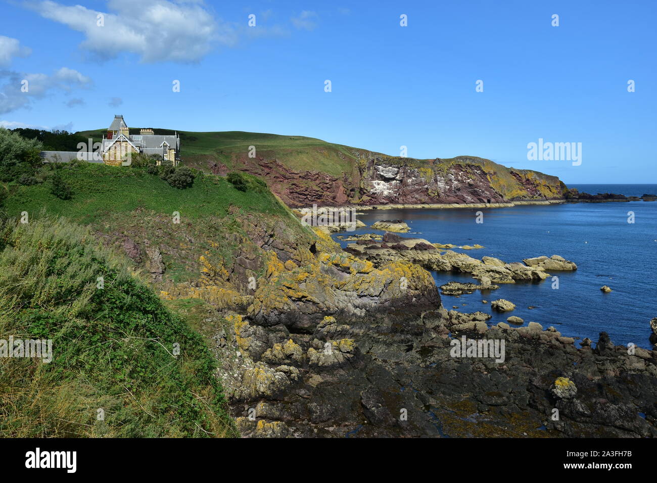 Starney bay st abbs hi-res stock photography and images - Alamy