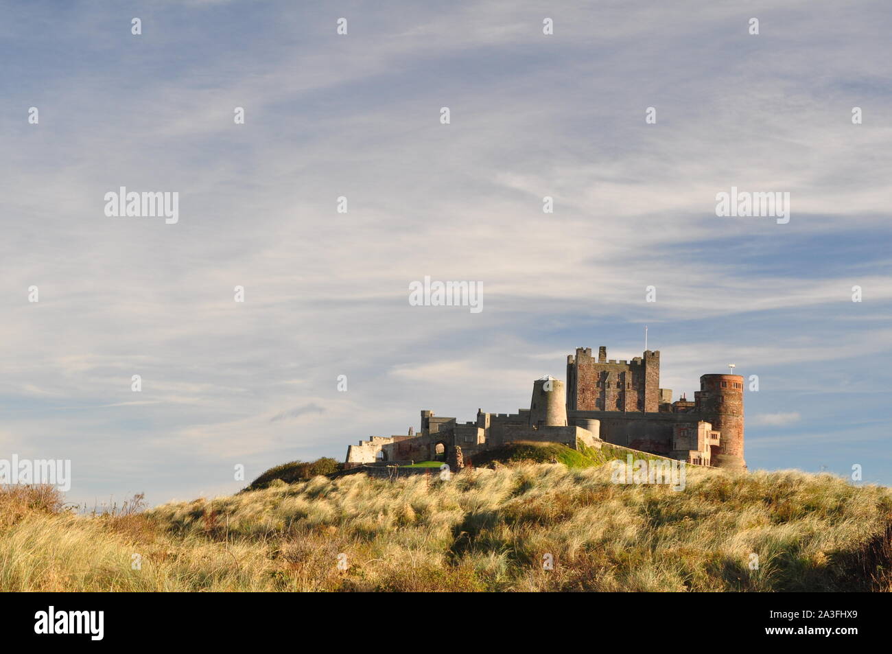 Stag rock lighthouse bamburgh hi-res stock photography and images - Alamy