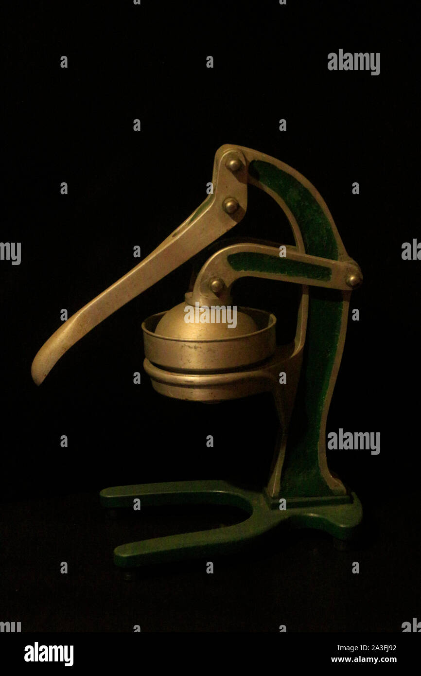 Antique orange squeezer hi-res stock photography and images - Alamy