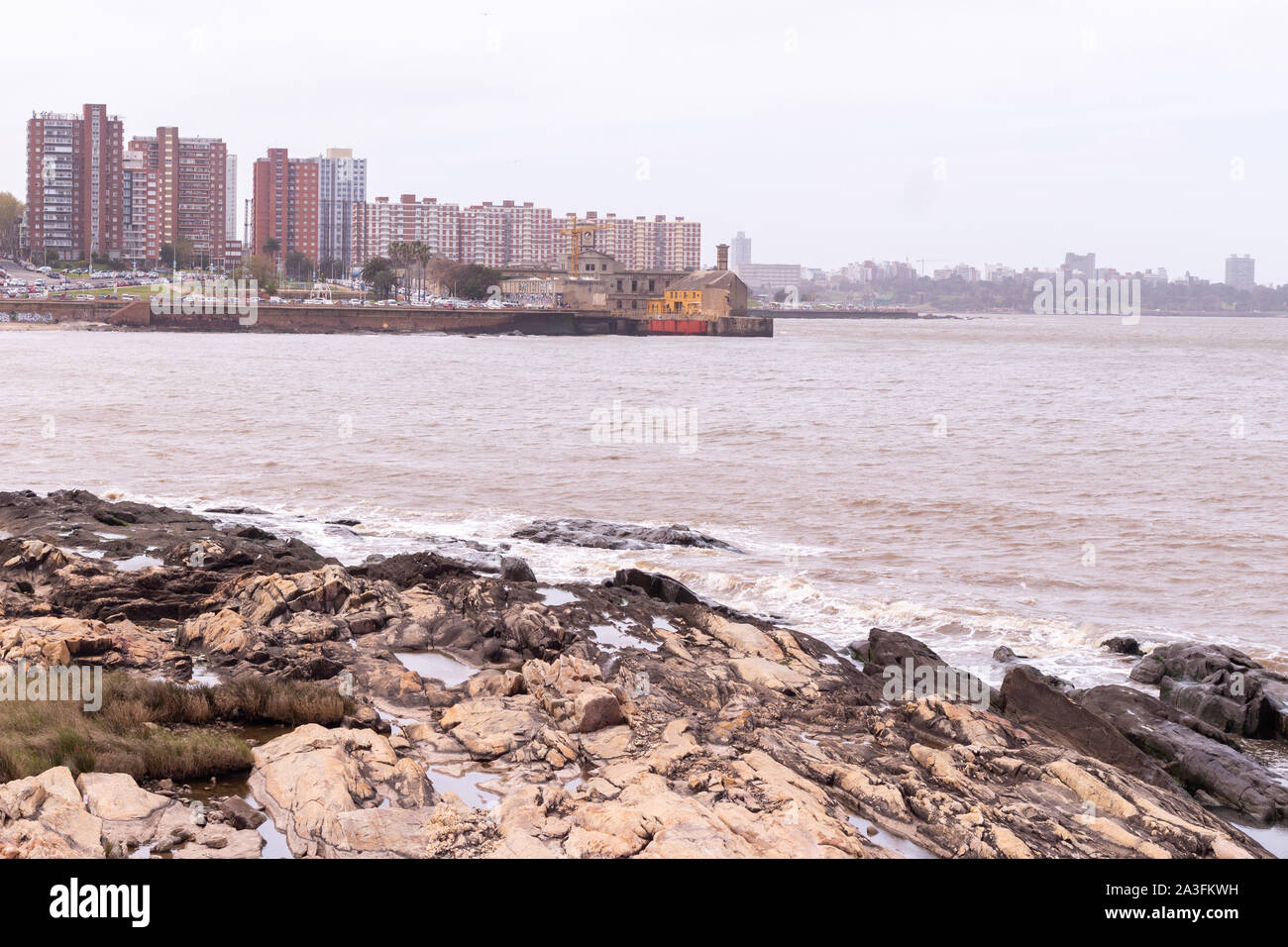 Puerto de montevideo hi-res stock photography and images - Alamy