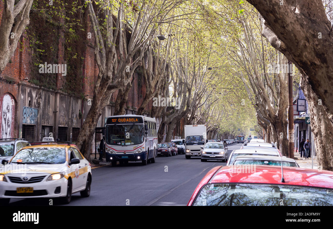 Montevideo street hi-res stock photography and images - Alamy