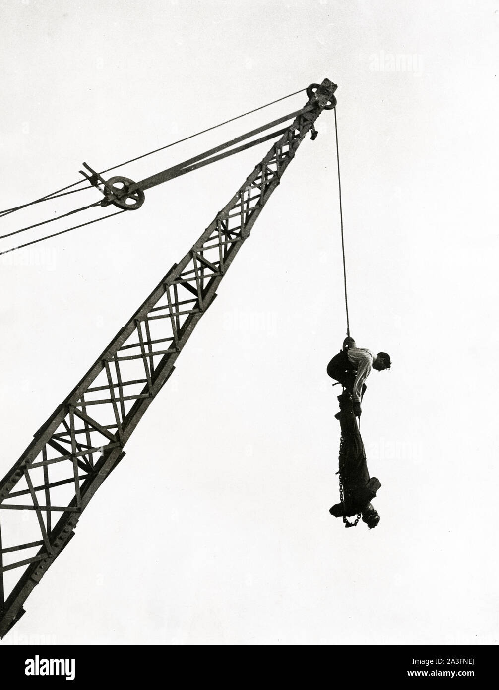 London crane 1920s hi-res stock photography and images - Alamy