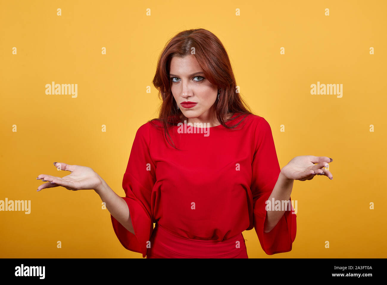 Women cool looks hi-res stock photography and images - Alamy