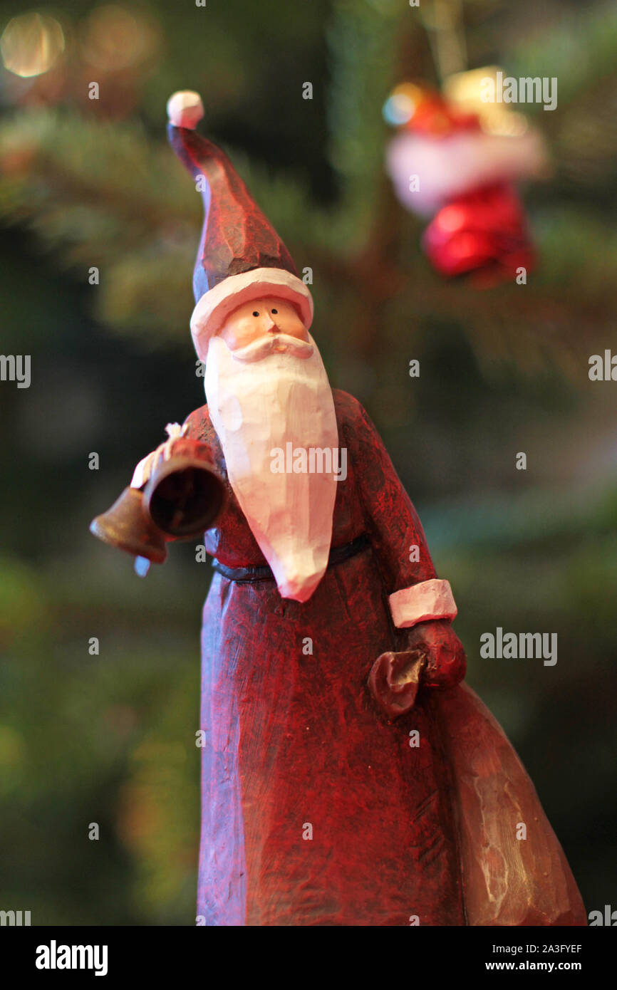 wooden figure of Santa claus Stock Photo - Alamy