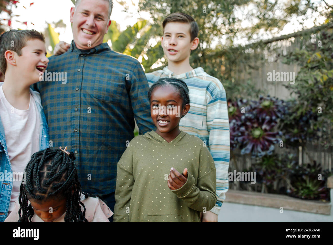 Mixed race kids hi-res stock photography and images - Alamy