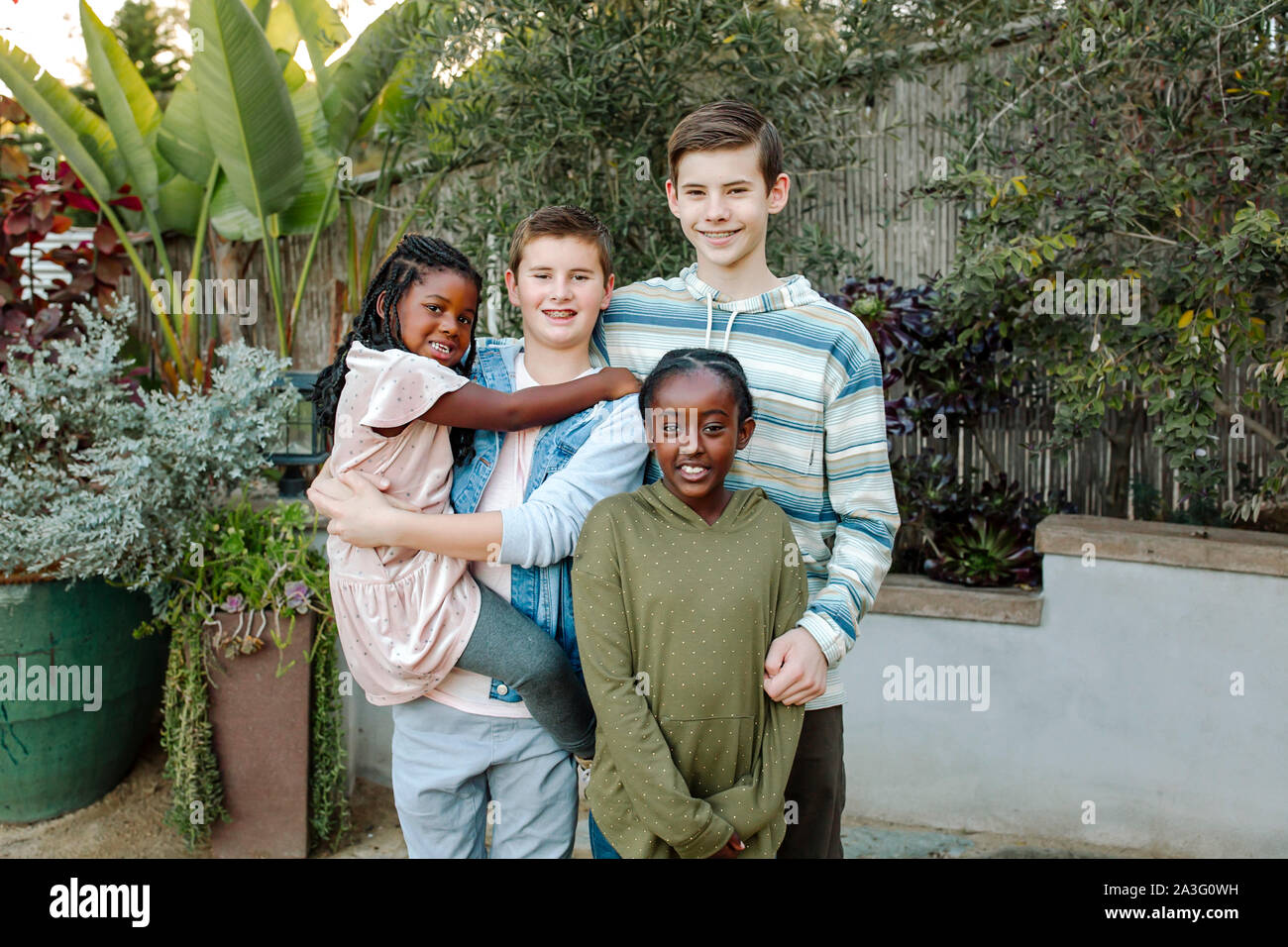 Mixed race boys hi-res stock photography and images - Alamy