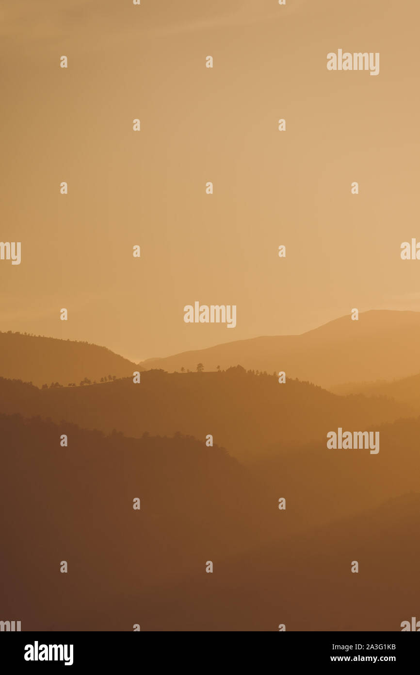 Layers of mountains hi-res stock photography and images - Alamy